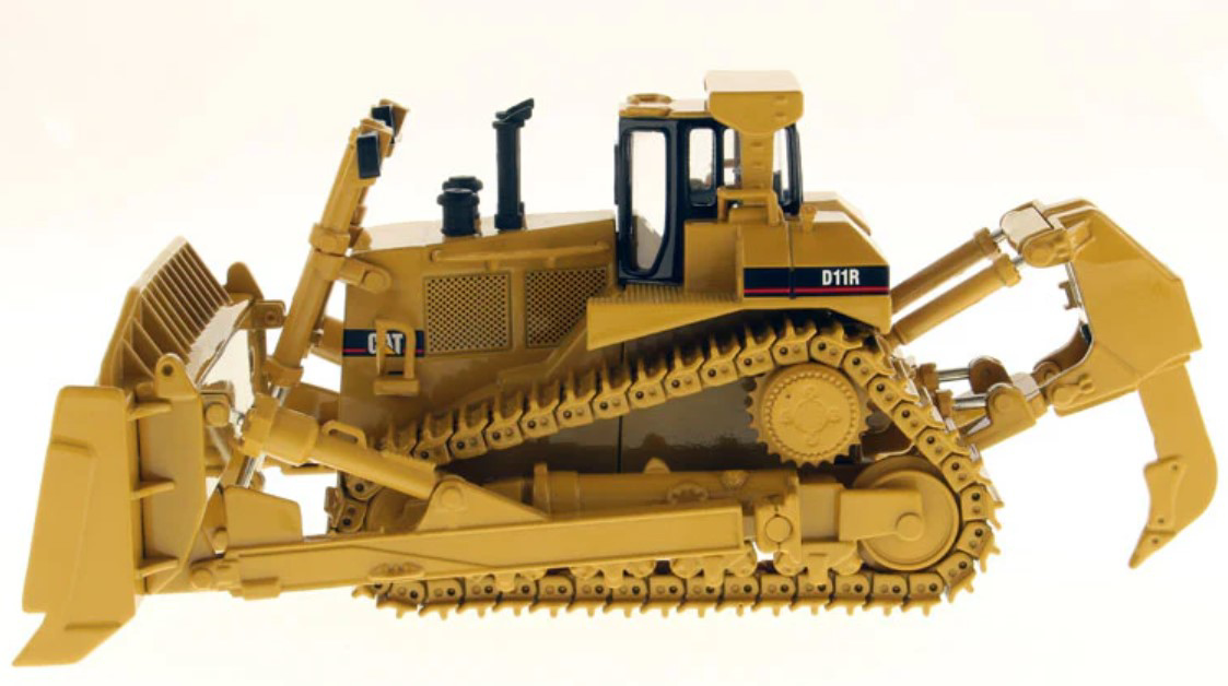 Ring Power CAT Retail Store. 1:50 Cat® D11R Track-Type Tractor