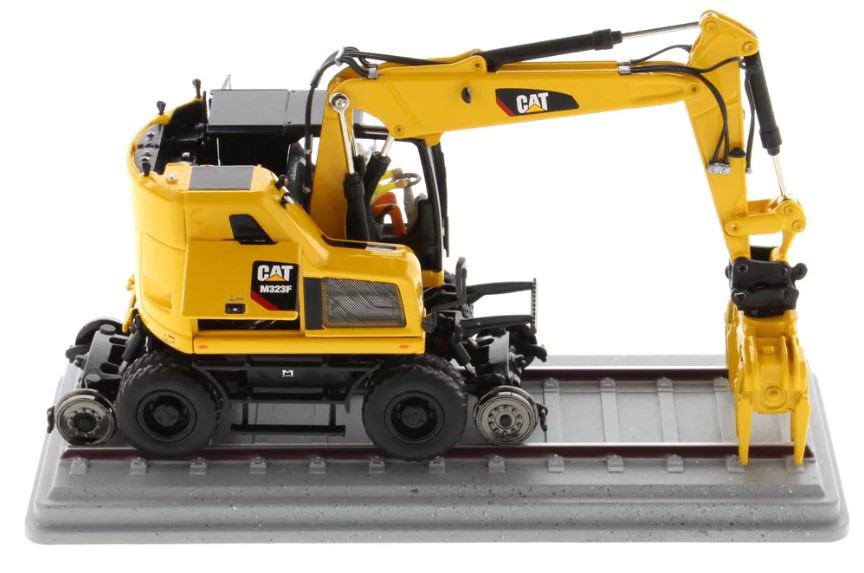 Ring Power CAT Retail Store. 1:50 Cat® M323F Railroad Wheeled Excavator ...