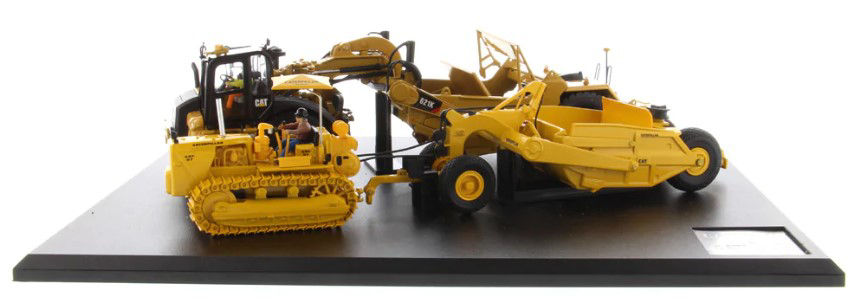 Ring Power CAT Retail Store. 1:50 Cat® 621K Scraper & CAT No.70 Scraper ...