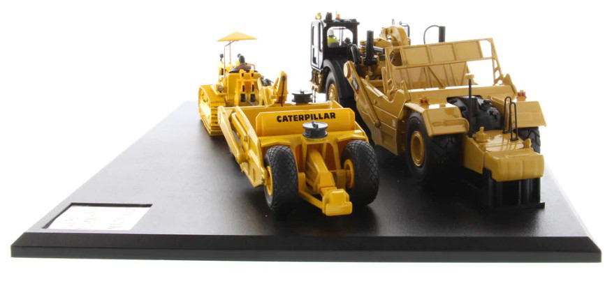Ring Power CAT Retail Store. 1:50 Cat® 621K Scraper & CAT No.70 Scraper ...